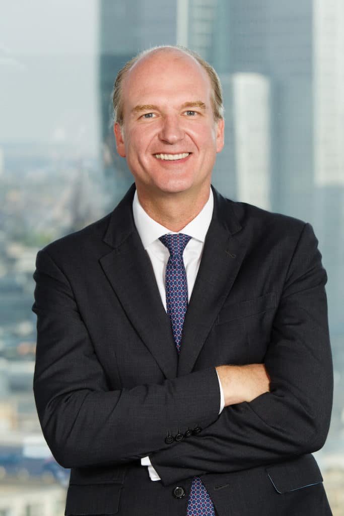 Sebastian Külps (Vanguard) über günstige ETFs und besondere ...